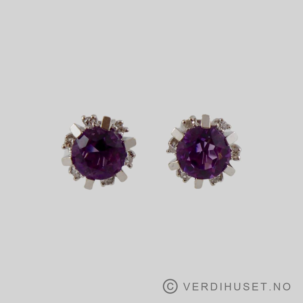 Ørepynt i 14 K hvitt gull med lilla og blanke stener - Verdihuset